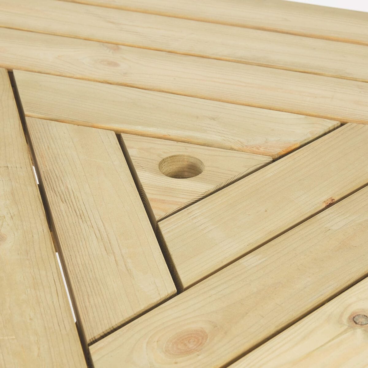 Winer Diner Triangle Picnic Table - 6 Seater - Zap Trading